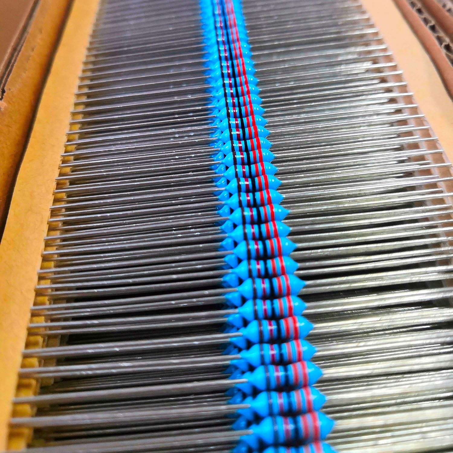 RES 380k 5% 1/4W AXIAL 5 pack – TekShack